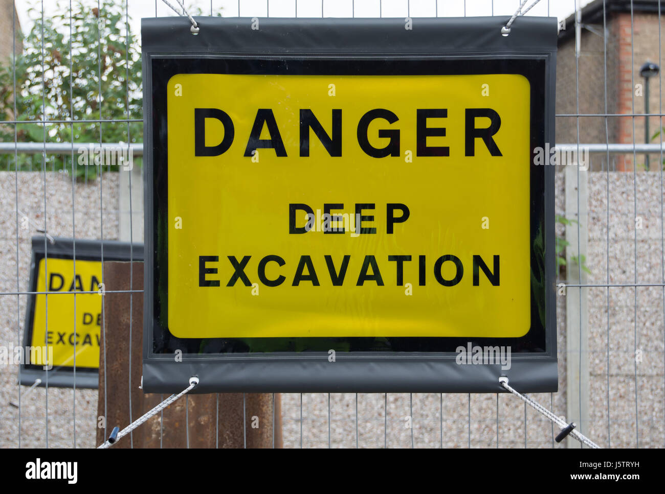 Deep excavation hi-res stock photography and images - Alamy