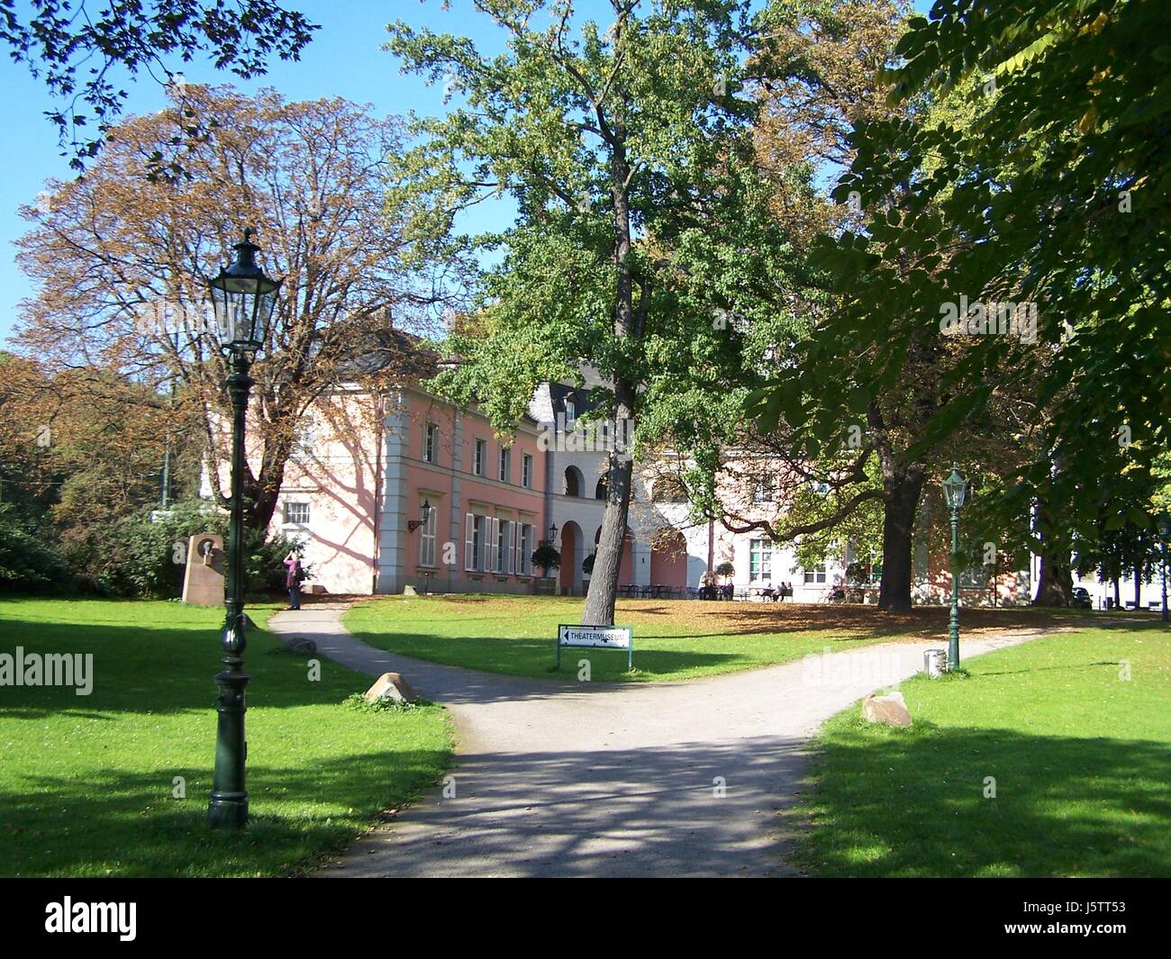 park style of construction architecture architectural style building ...