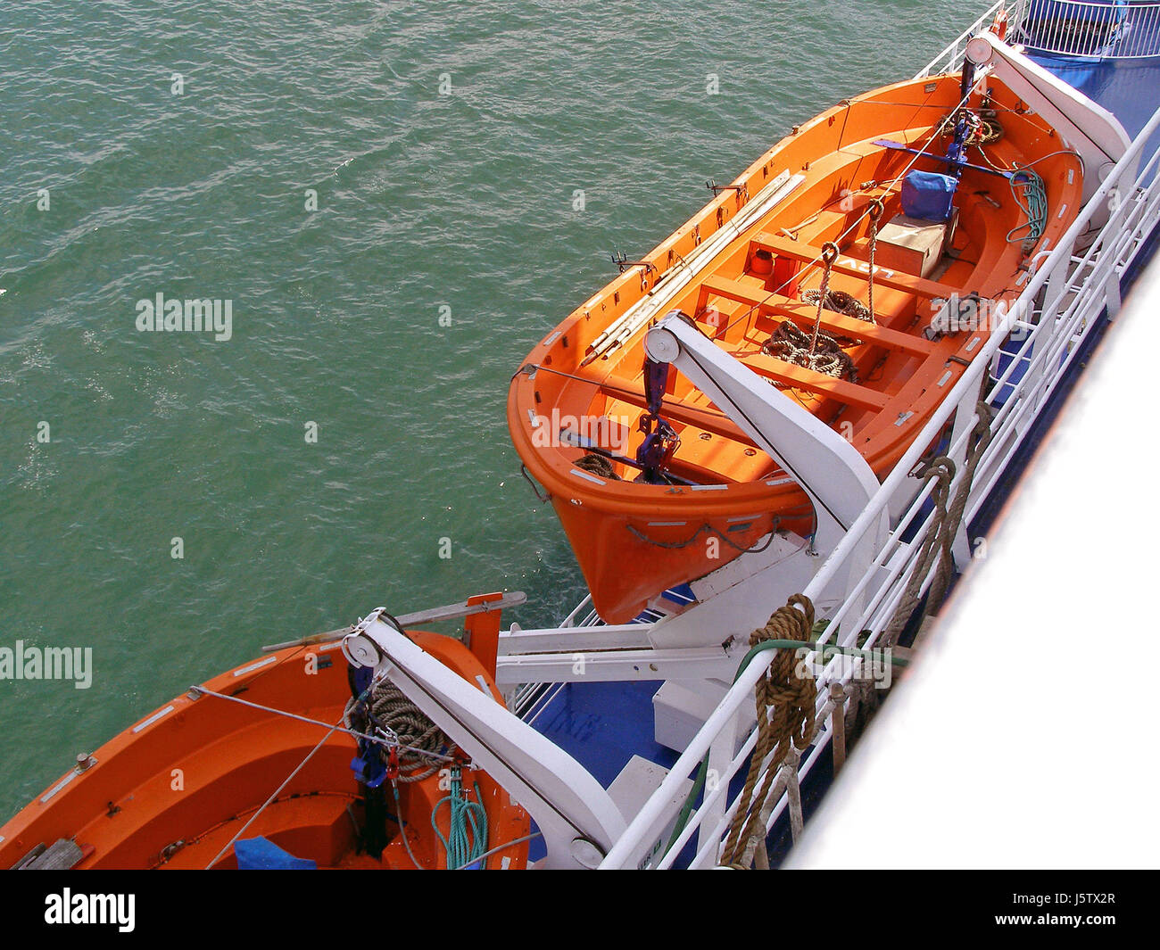 life-boat distress at sea shipwreck ferry dinghi rowing boat sailing ...