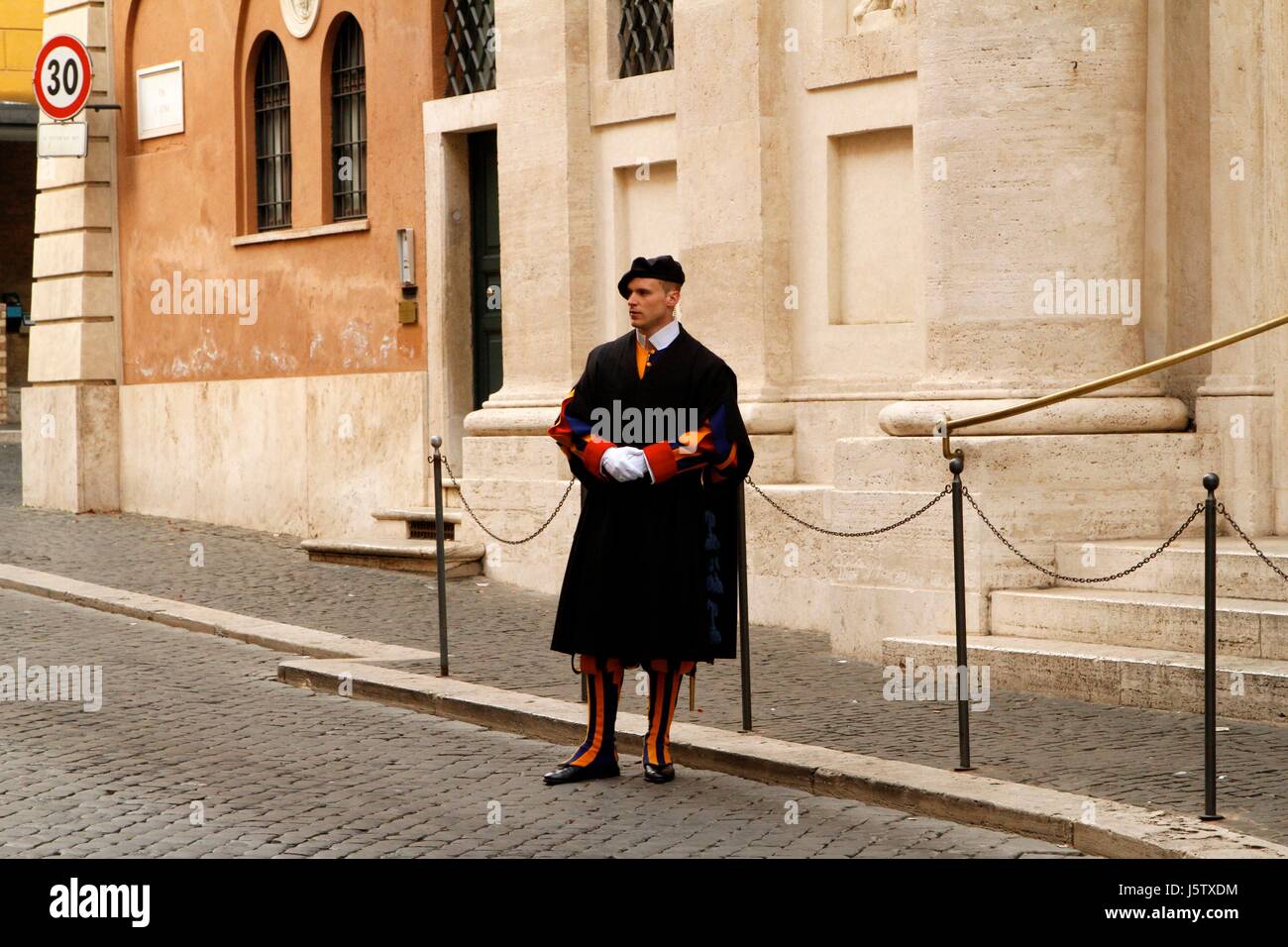Pontifical Swiss Guard, Vatican City, Italy Stock Photo - Alamy