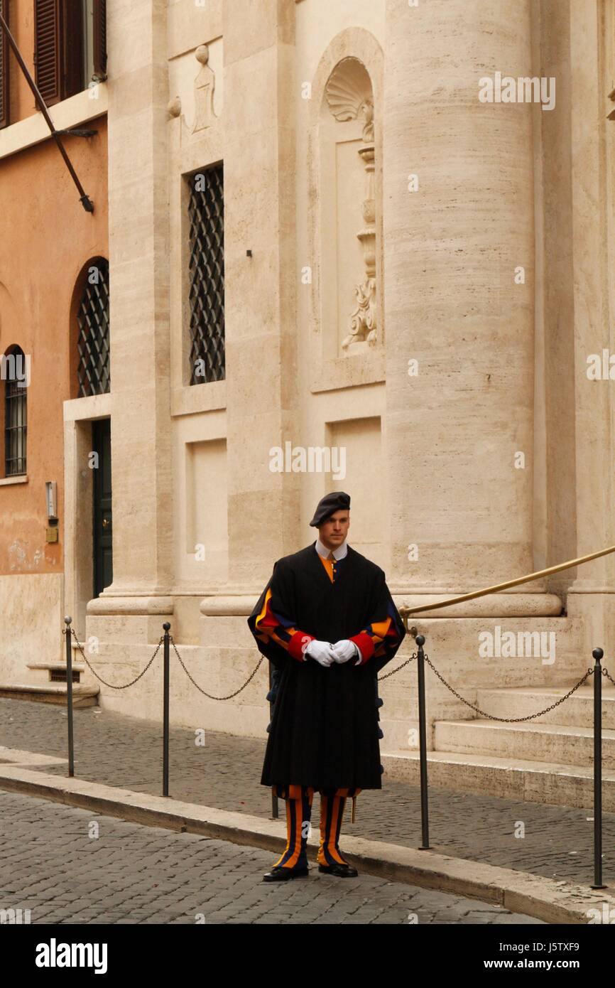 Pontifical Swiss Guard, Vatican City, Italy Stock Photo - Alamy