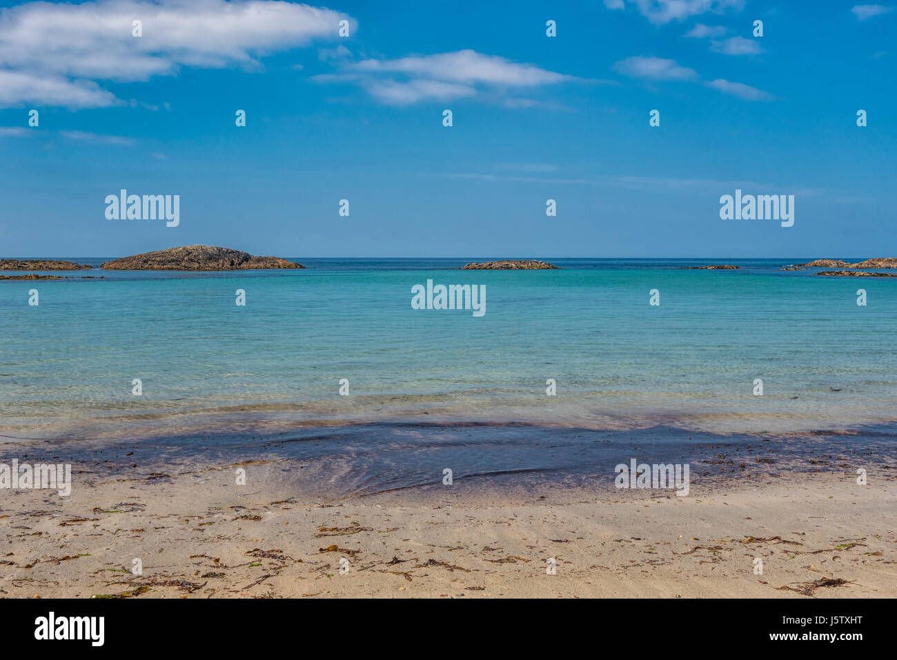 Cliad Bay on the west coast of the Inner Hebridean Isle of Coll ...
