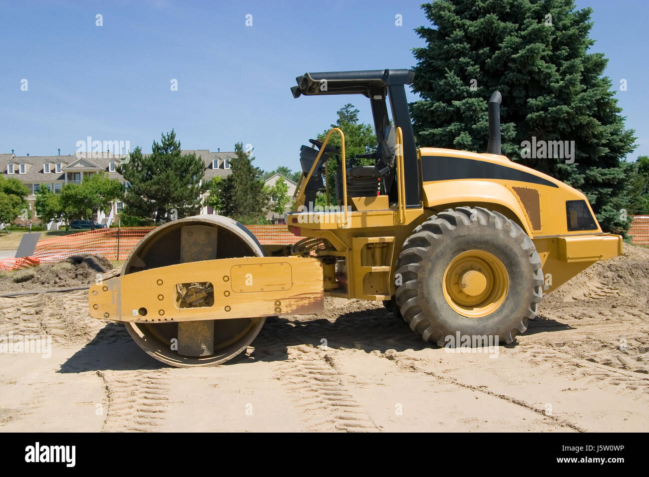 industrial machinery steamroller equipment roller construction wait ...