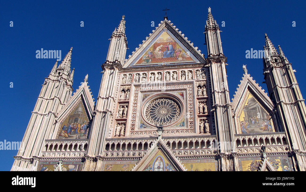 cathedral facade gothic art style of construction architecture ...