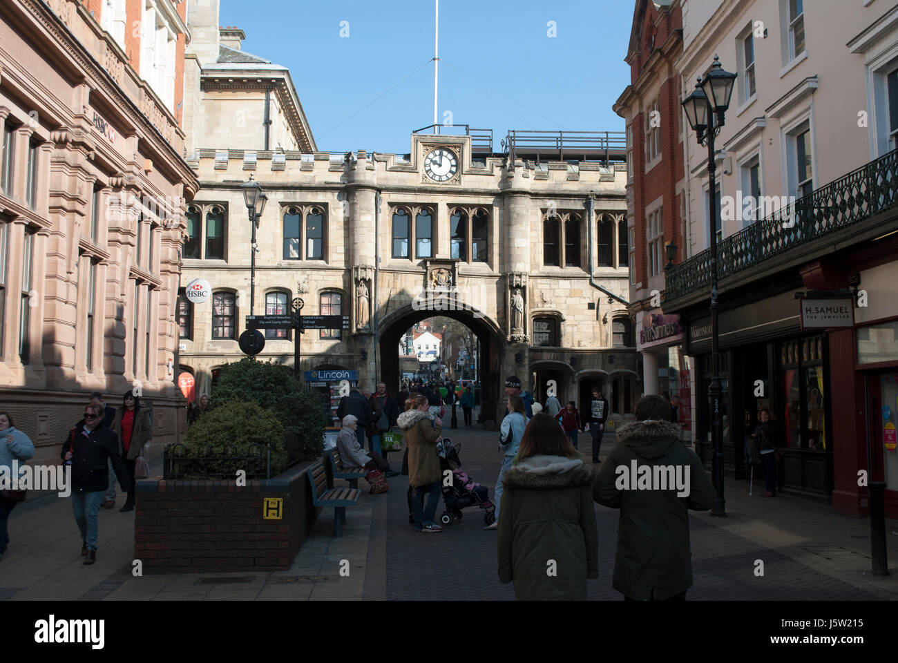 Stonebow Gate and Guildhall in High Street Lincoln Stock Photo - Alamy