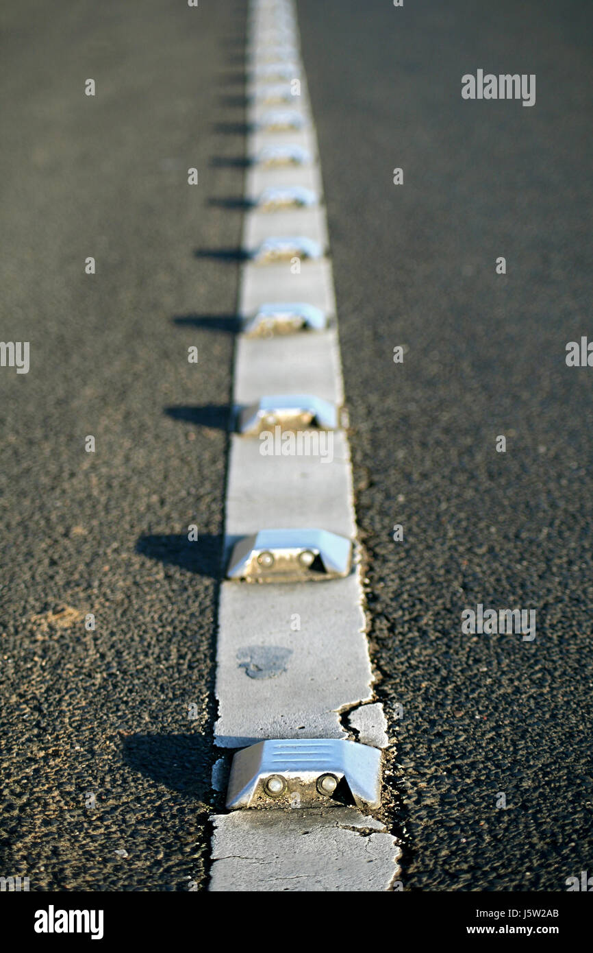 traffic transportation delimitation centre strip partition street road ...