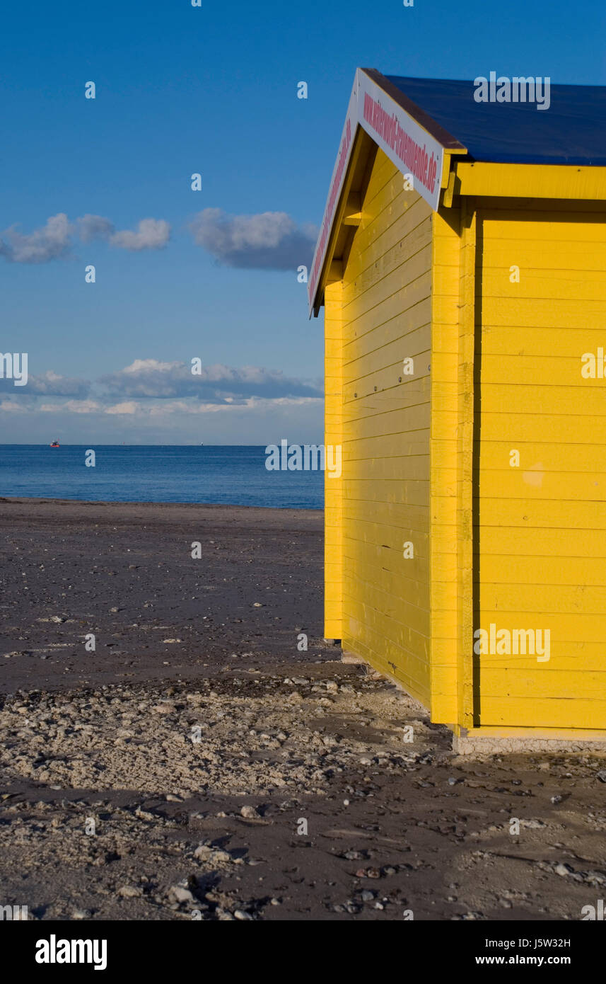 yellow beach hut Stock Photo - Alamy