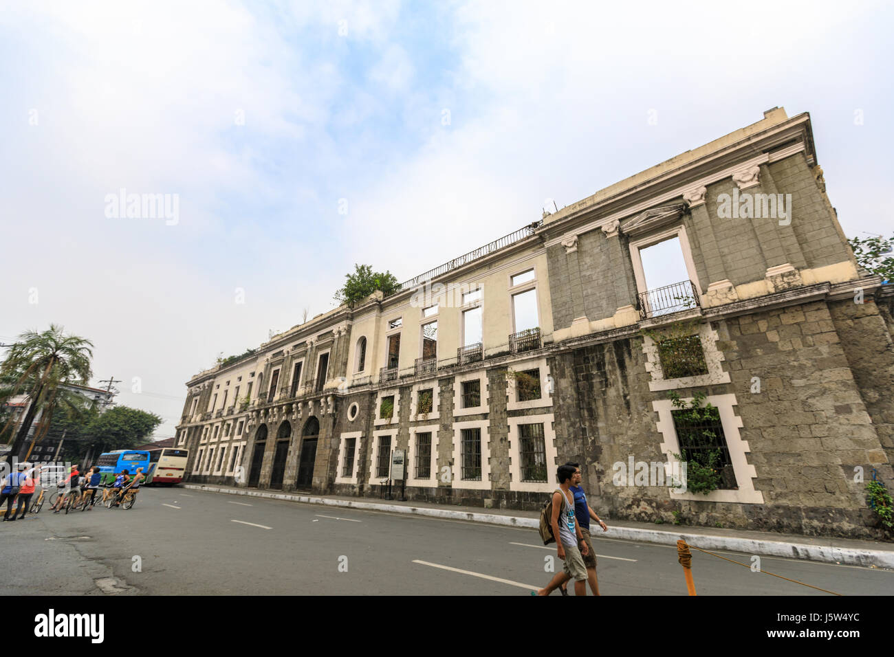 Feb 18, 2017 Tourists visit the famous tourist attraction in Intramuros ...