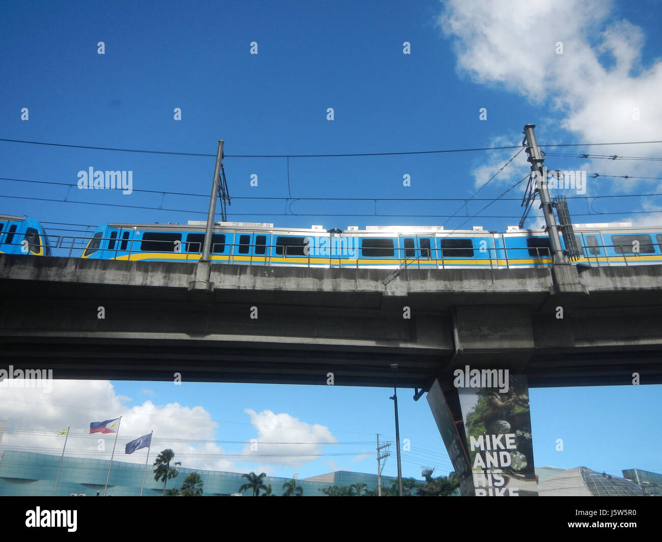 Manila metro rail transit system hi-res stock photography and images ...