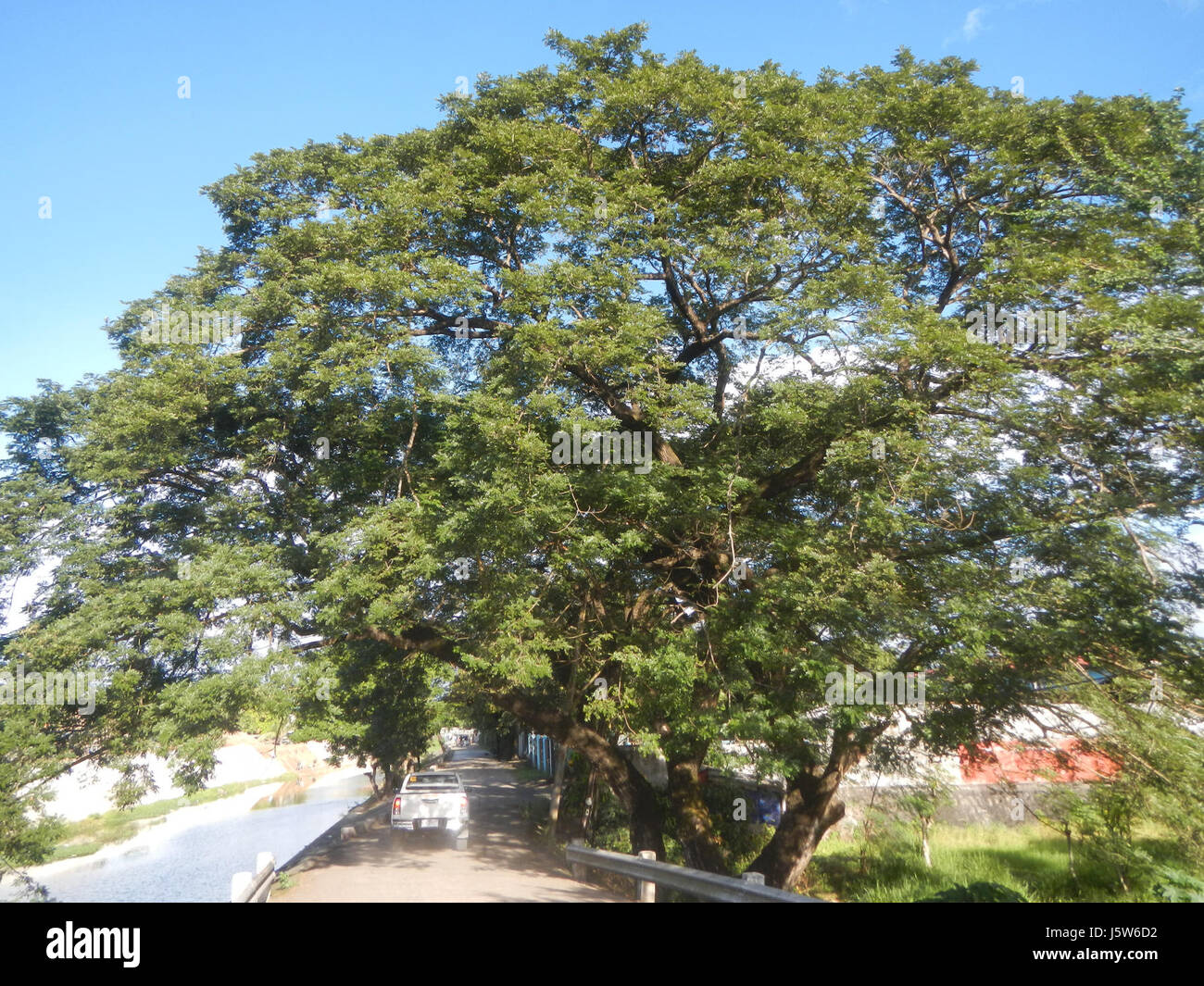 Flood on over river bridge hi-res stock photography and images - Alamy