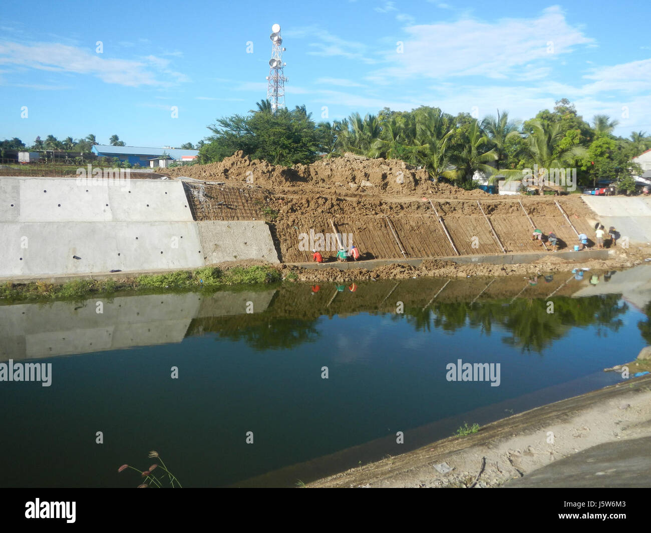 This image illustrates the Tigpalas Bridge in San Miguel, Bulacan ...