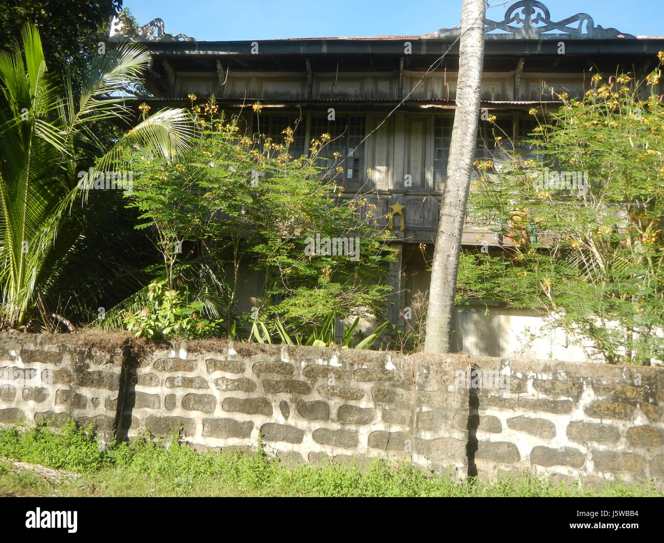 The 01155 Poblacion Old Houses in San Vicente, San Miguel, Bulacan ...