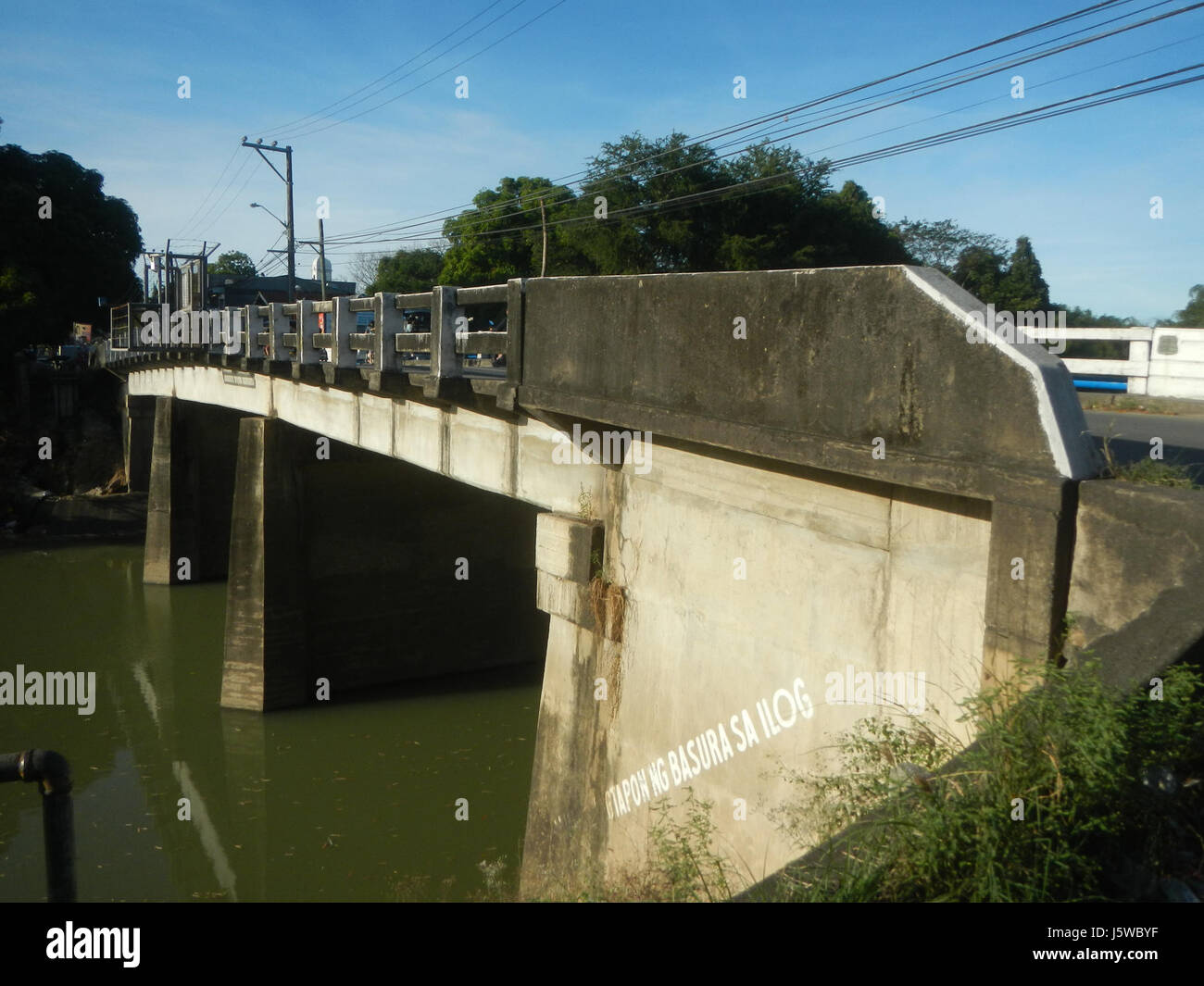 The San Miguel Bridge spans the San Juan River in Poblacion, Bulacan ...