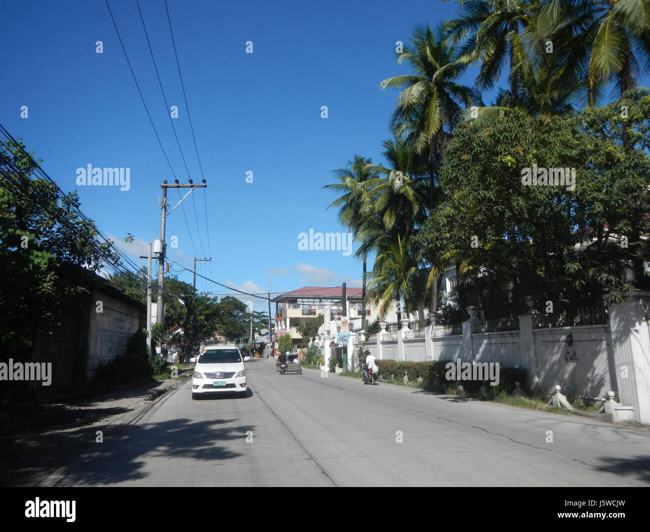 This image refers to the Maharlika Highway in Santa Cruz, Tabang ...