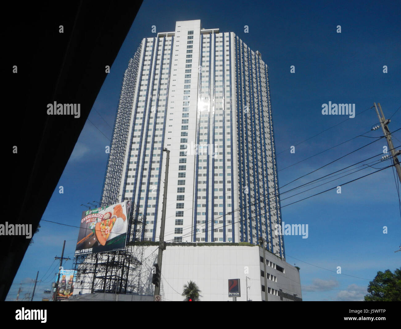 02400 Blue Residences SMDC Aurora Boulevard Katipunan Avenue ...