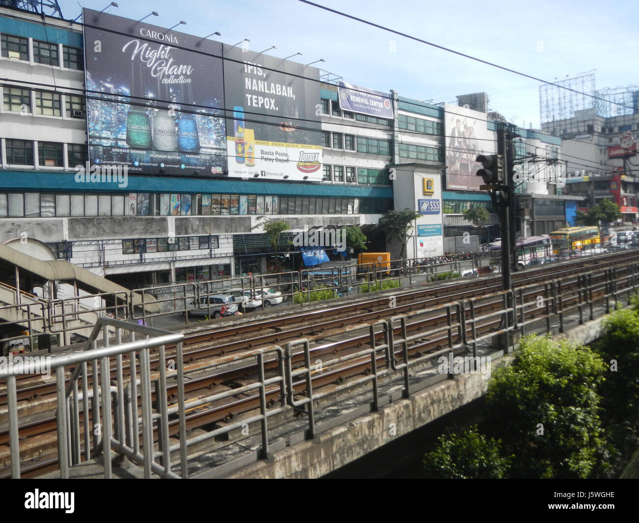 The Guadalupe Cloverleaf Interchange connects the MRT Station in ...