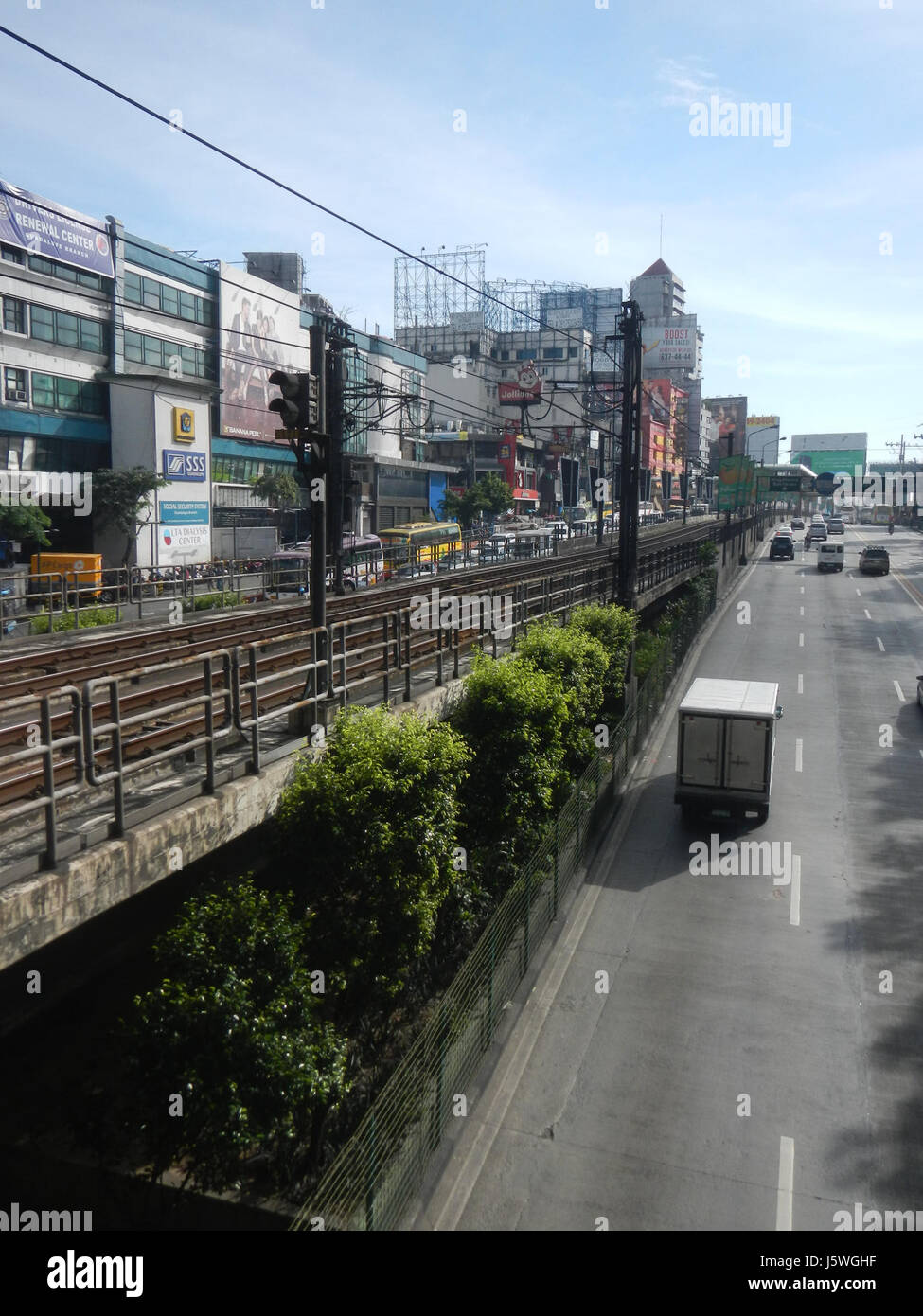 02970 Guadalupe Cloverleaf Interchange Park MRT Station Mandaluyong ...