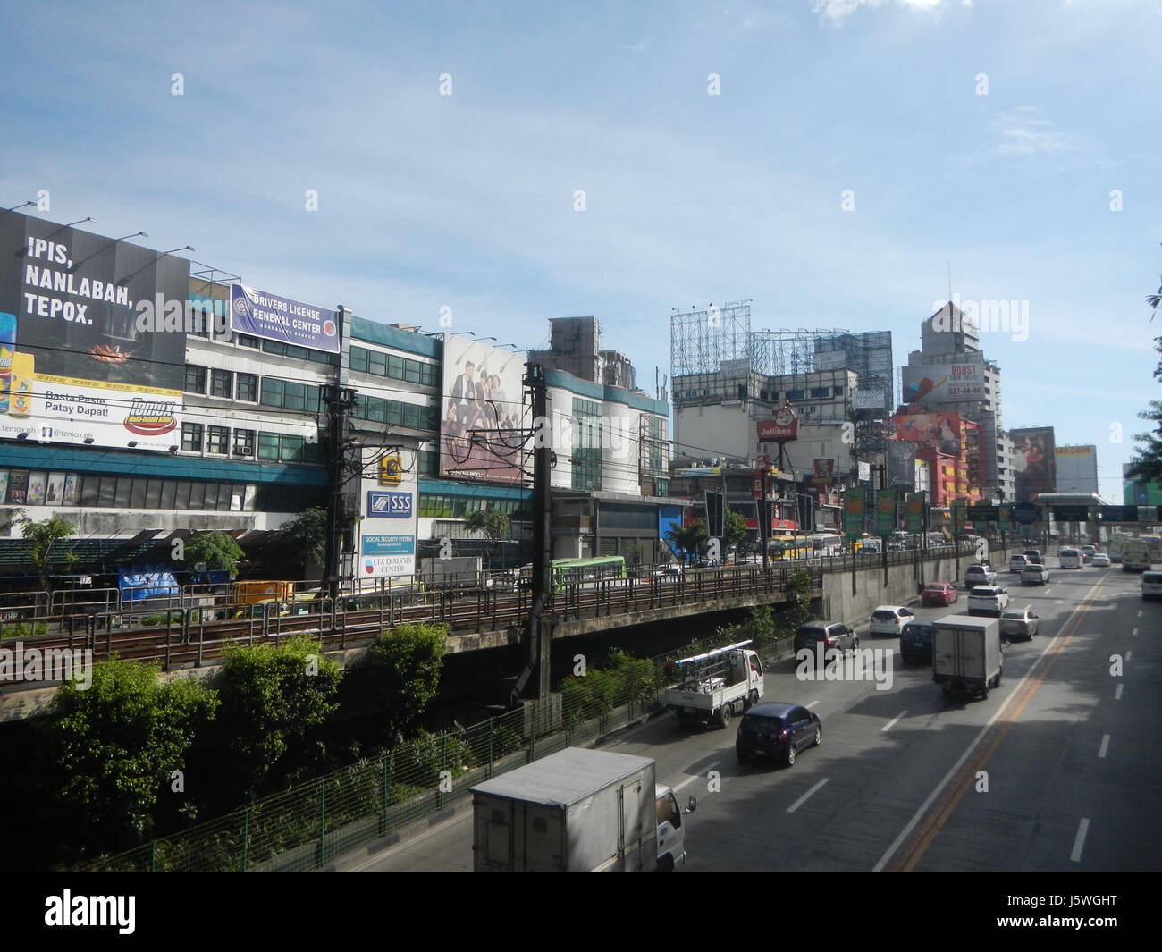 02970 Guadalupe Cloverleaf Interchange Park MRT Station Mandaluyong ...