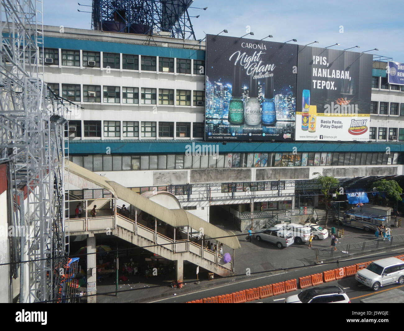 02970 Guadalupe Cloverleaf Interchange Park MRT Station Mandaluyong ...