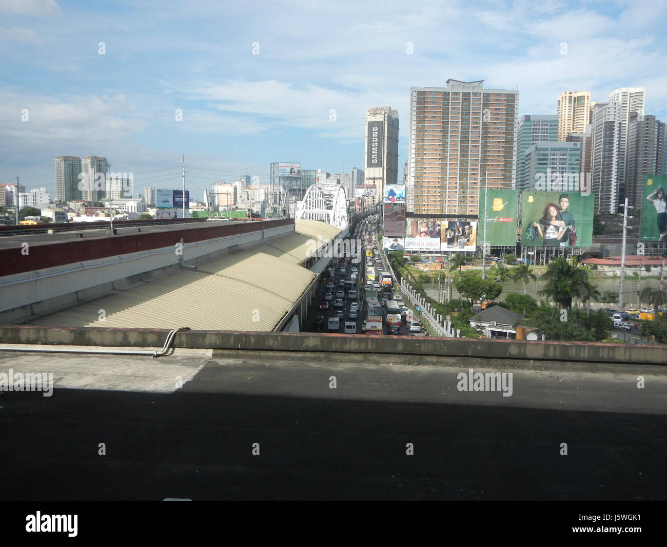 This is a description of the Guadalupe Cloverleaf Interchange in ...