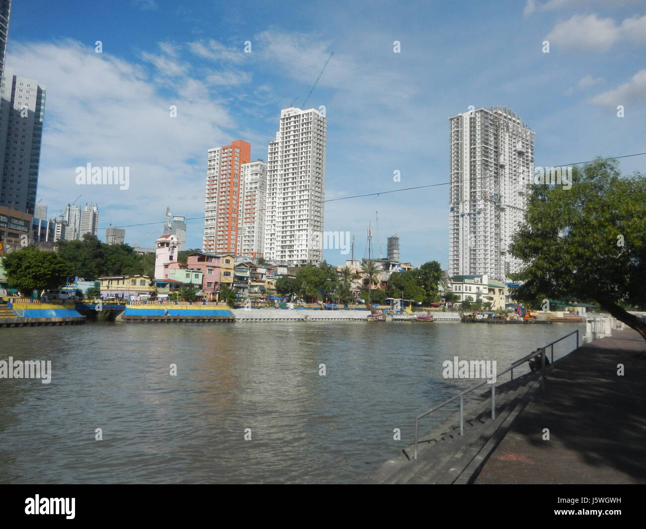 Pasig River Park Baywalk is a scenic walkway along the Pasig River in ...