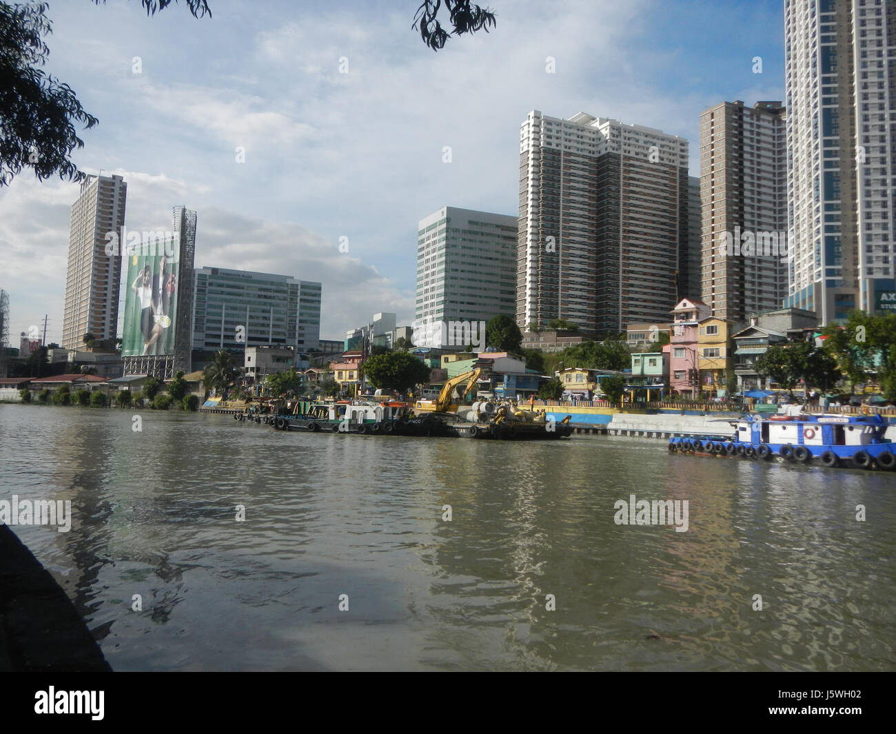 03253 Pasig River Park Baywalk Mandaluyong Makati Pasig City J. P ...