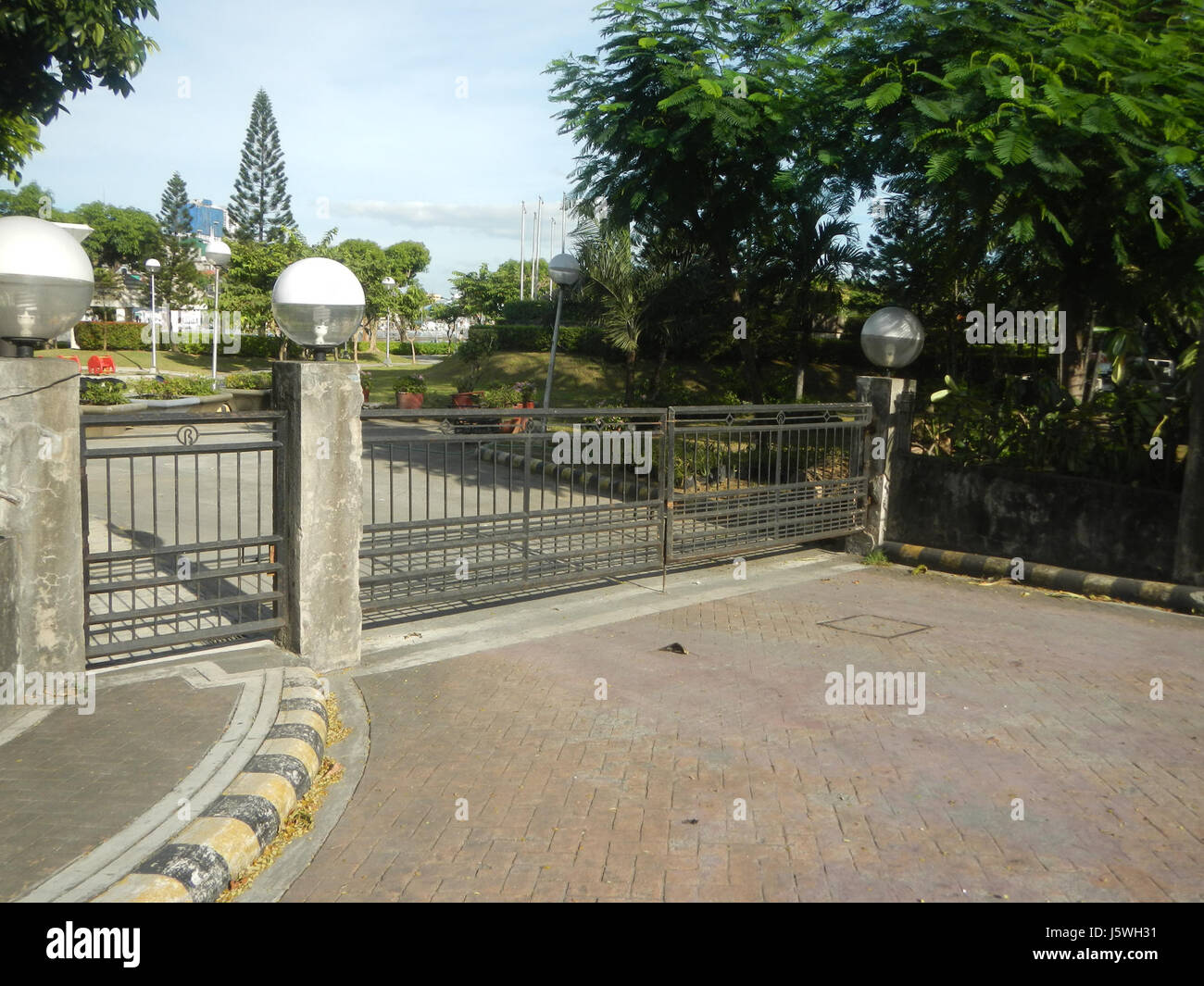 03316 Pasig River Park Cembo West Rembo Makati City J. P. Rizal Street ...