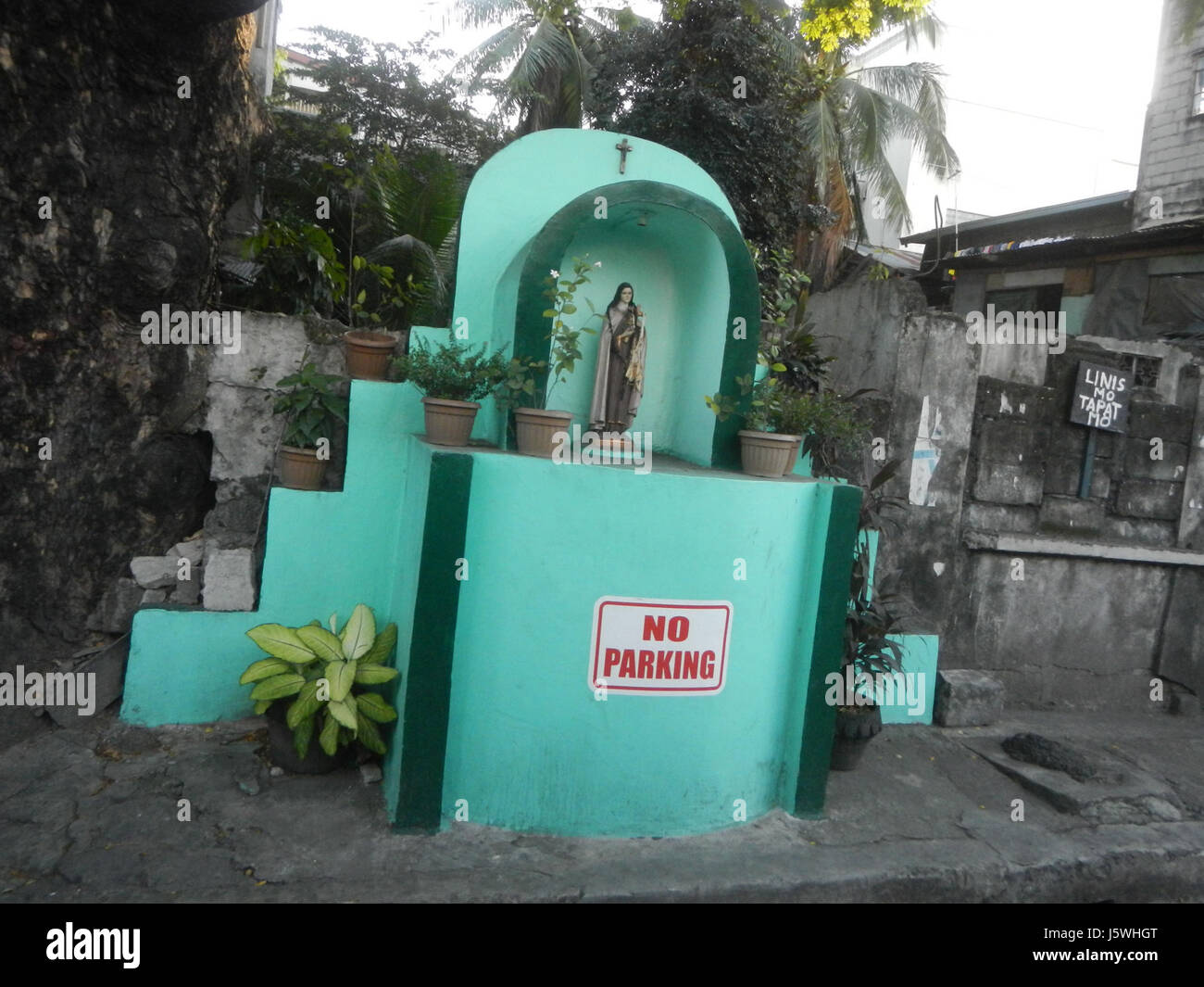 03704 Makati Park & Garden J. P. Rizal Extension West Rembo, Makati ...