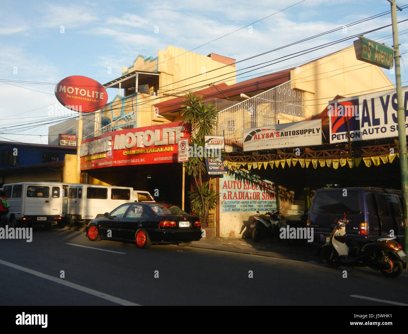 The J.P. Rizal Extension is a road in the East and West Rembo areas of ...
