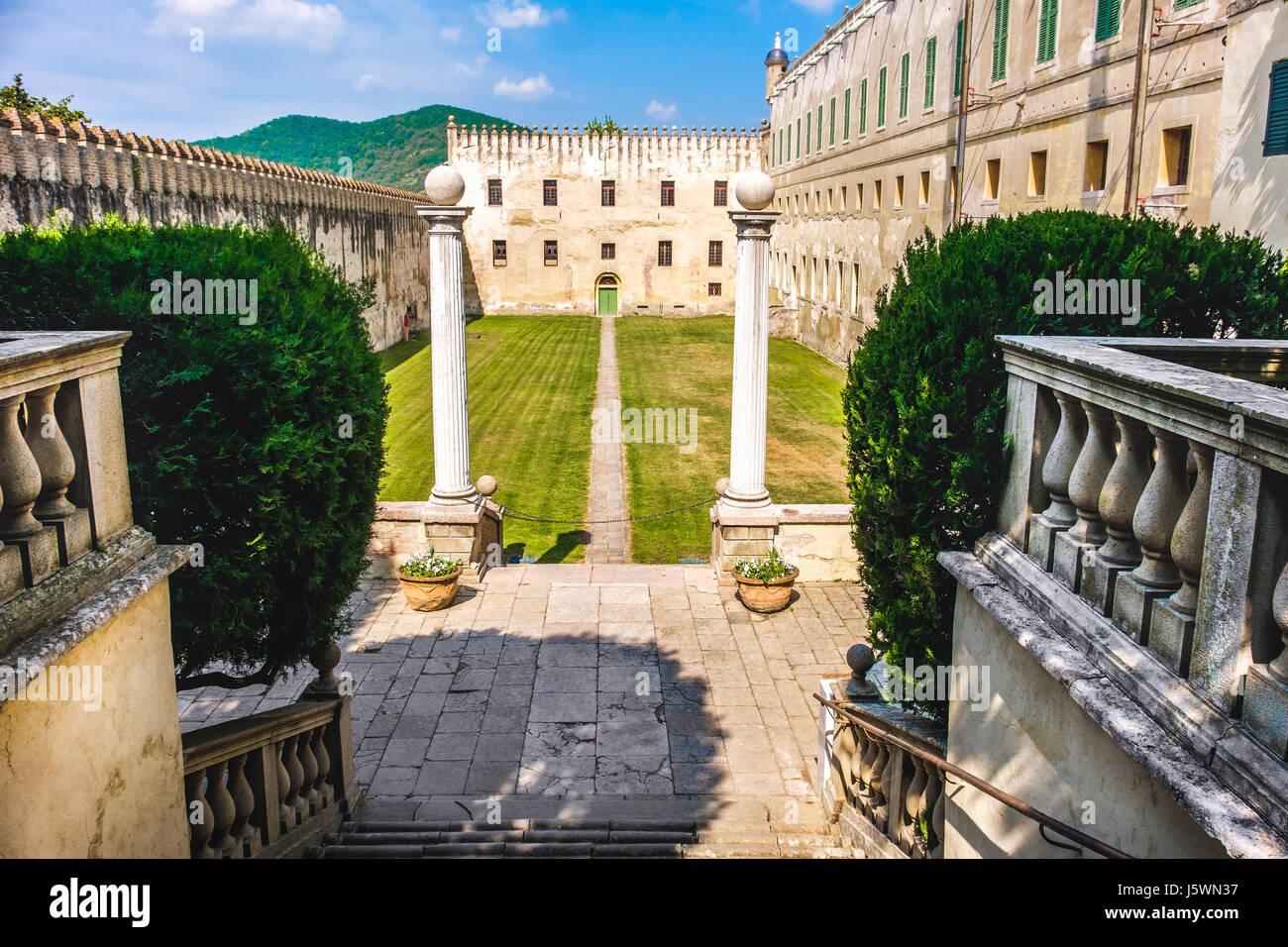 The old castle of padua hi-res stock photography and images - Alamy