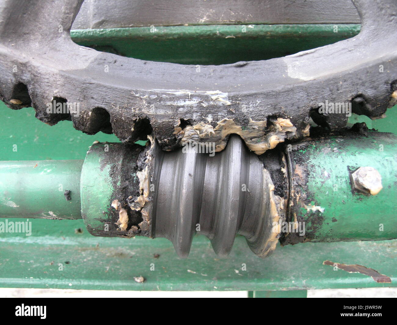 engine drive motor teeth wheels wave wheel cogwheel gear wheels ...