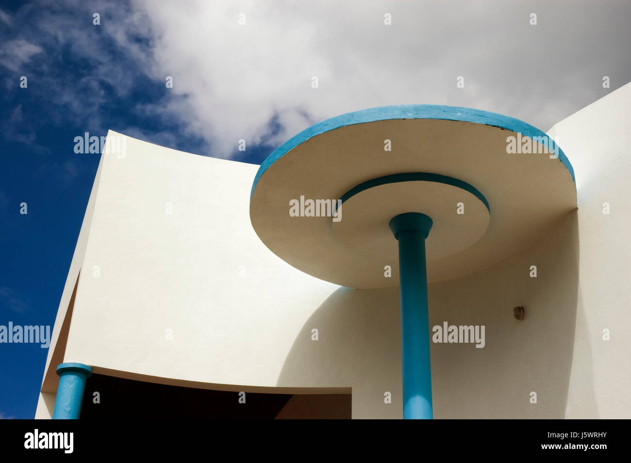 house building round about column porch atrium modernism pillar close ...