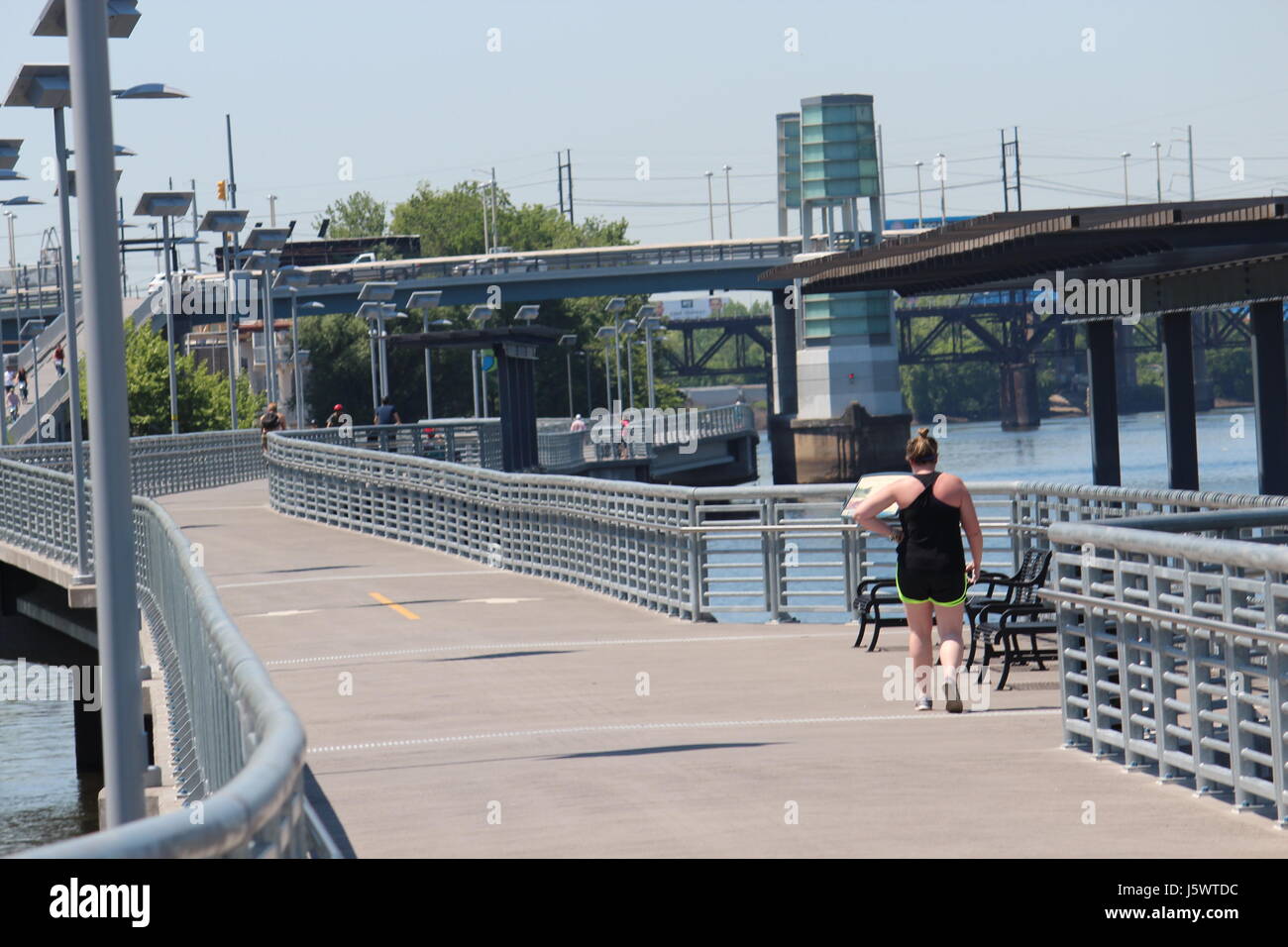 Philadelphia schuylkill river trail hi-res stock photography and images ...