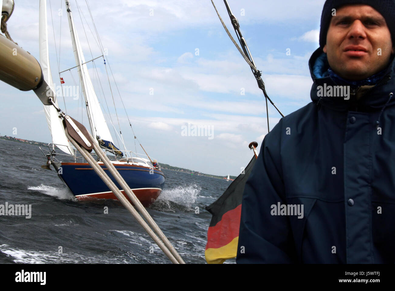 Man steer ship yacht hi-res stock photography and images - Alamy