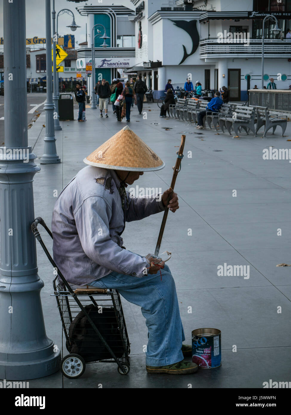 Chinese beggar hi-res stock photography and images - Alamy
