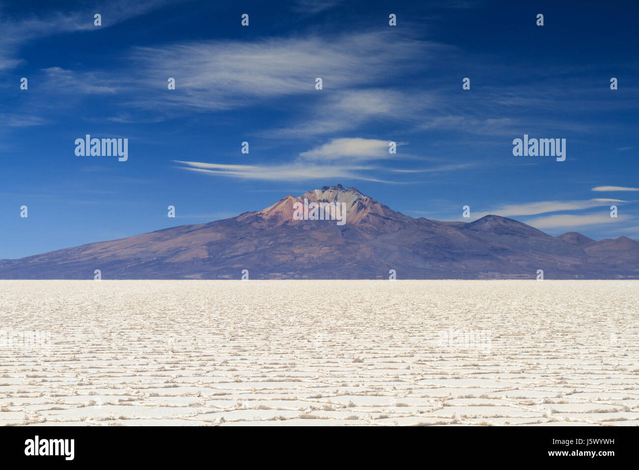 Volcano in south america hi-res stock photography and images - Alamy