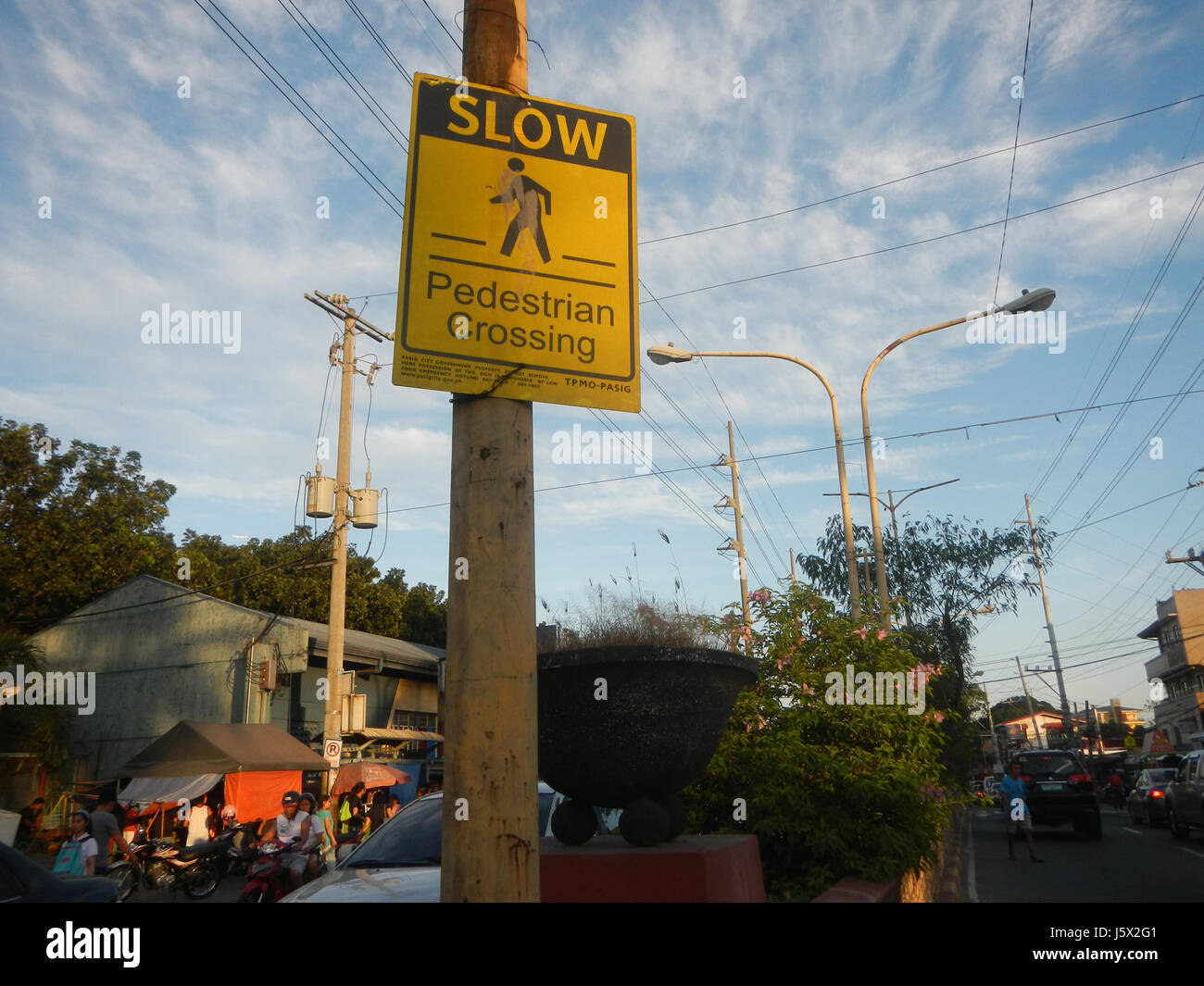 This map marks the boundary of Pasig City with Buting Bridge and shows ...