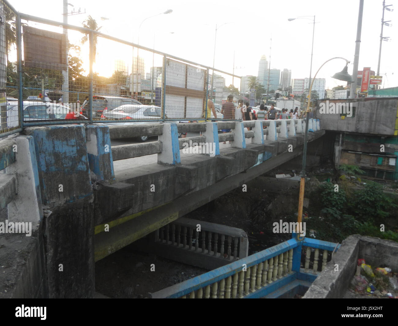 03924 Pasig City Boundary Buting Bridge School Creek Monument Makati ...