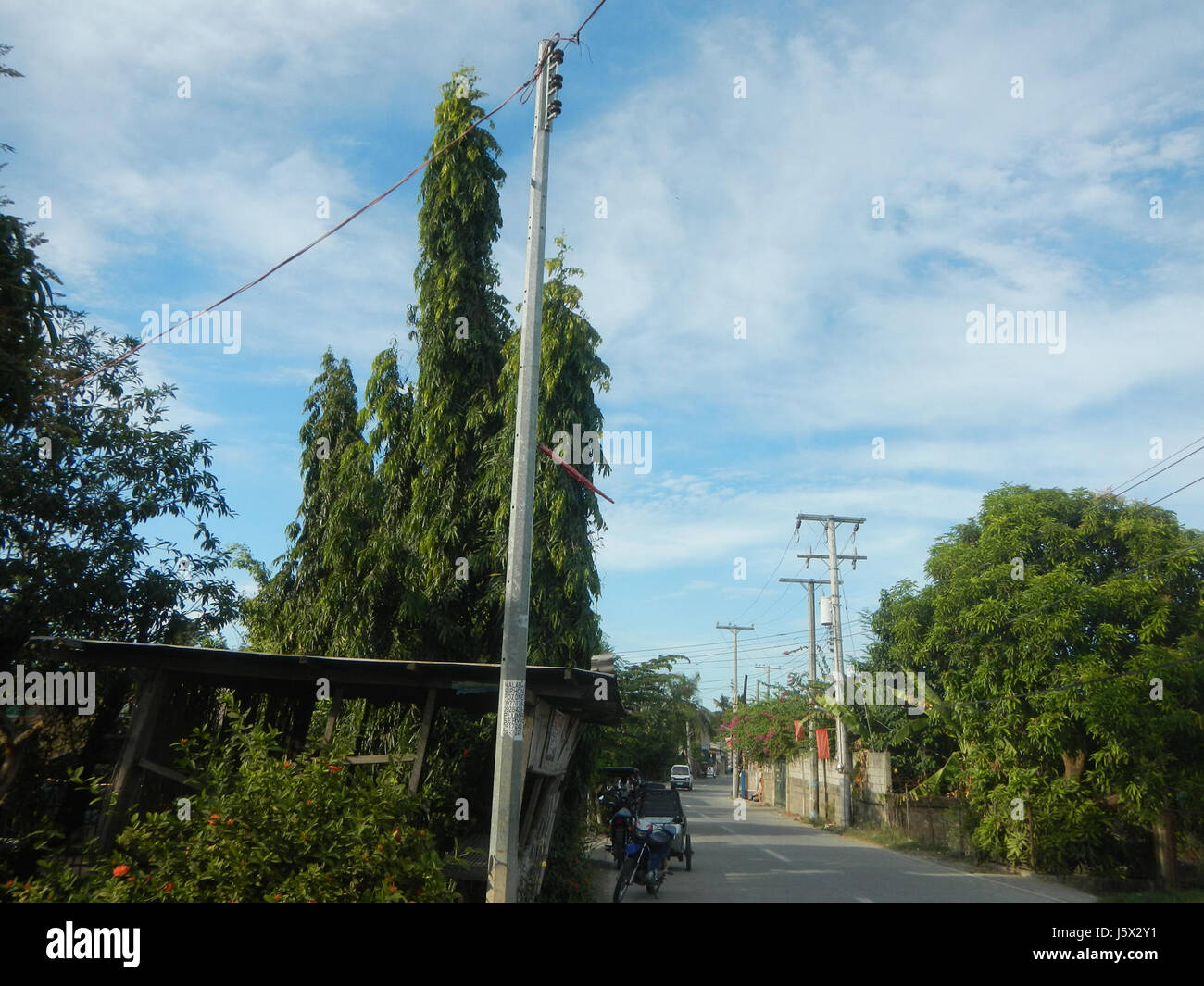 The Sumacab Bridge Road in Santa Rosa, Nueva Ecija, connects rural ...