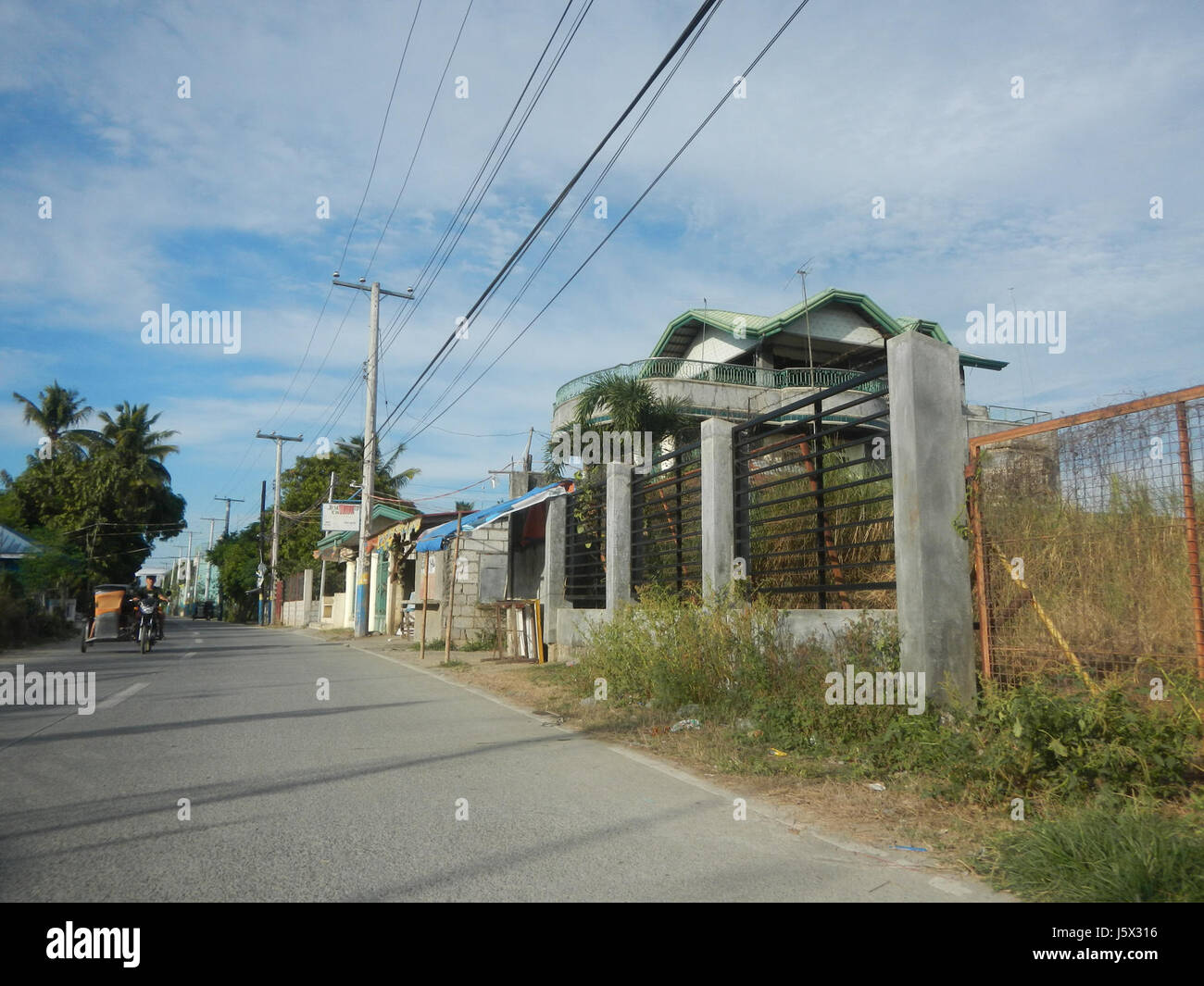 The Sumacab Bridge in Santa Rosa, Nueva Ecija, connects local ...