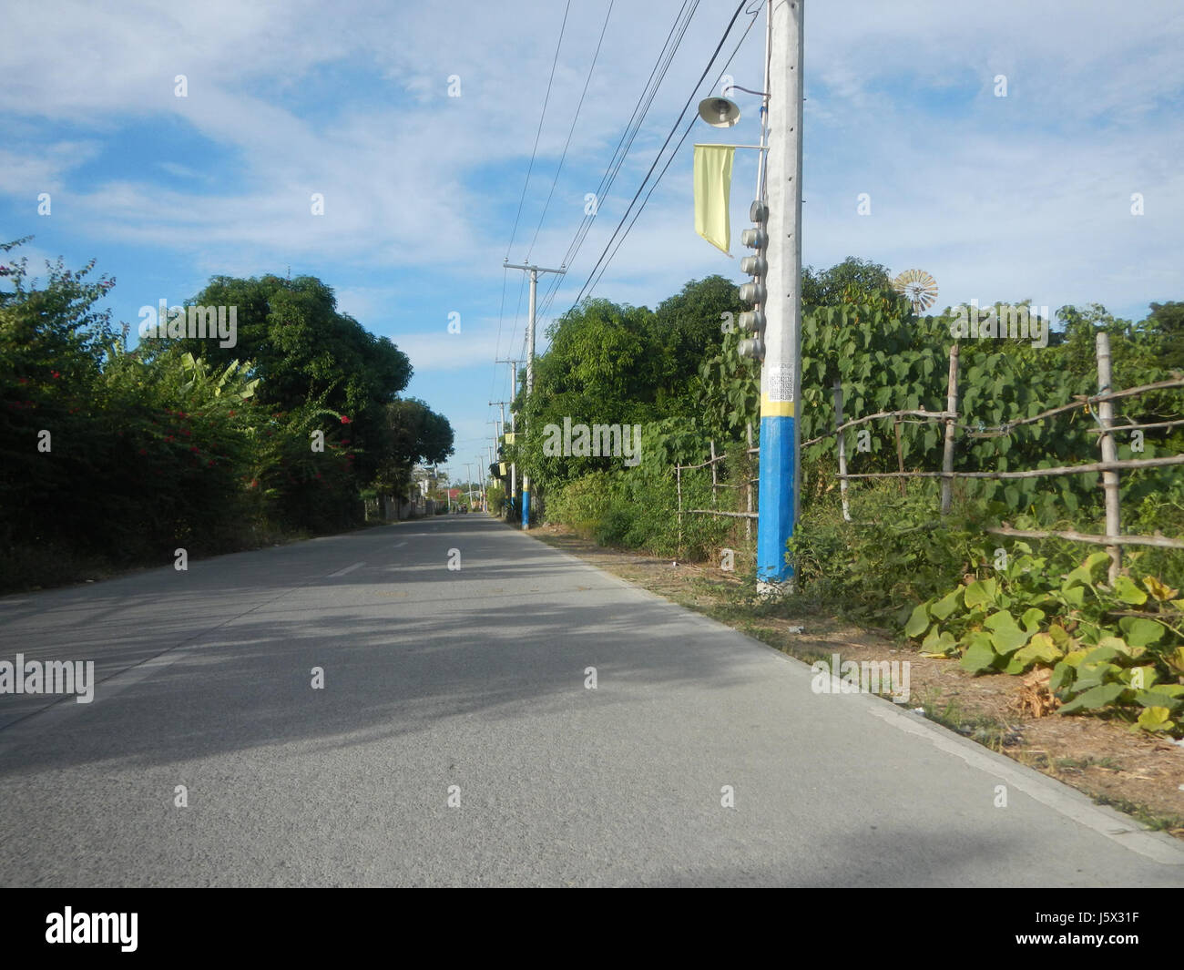 This image highlights the Sumacab Bridge Road in Santa Rosa, Nueva ...
