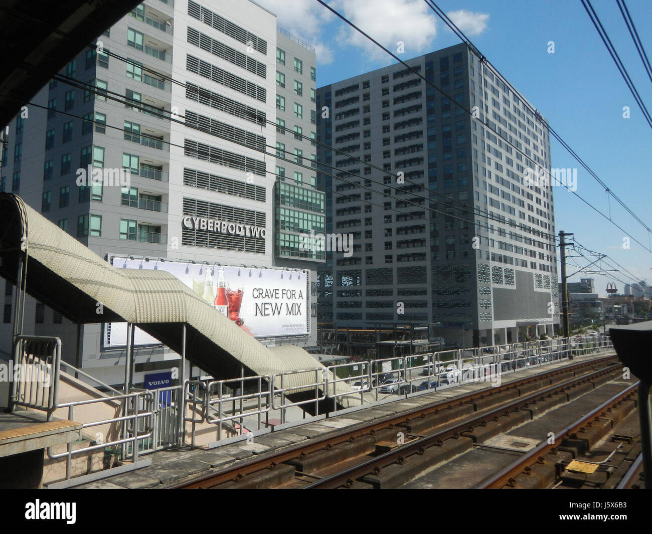This image shows the Guadalupe Bridge in Metro Manila, connecting ...