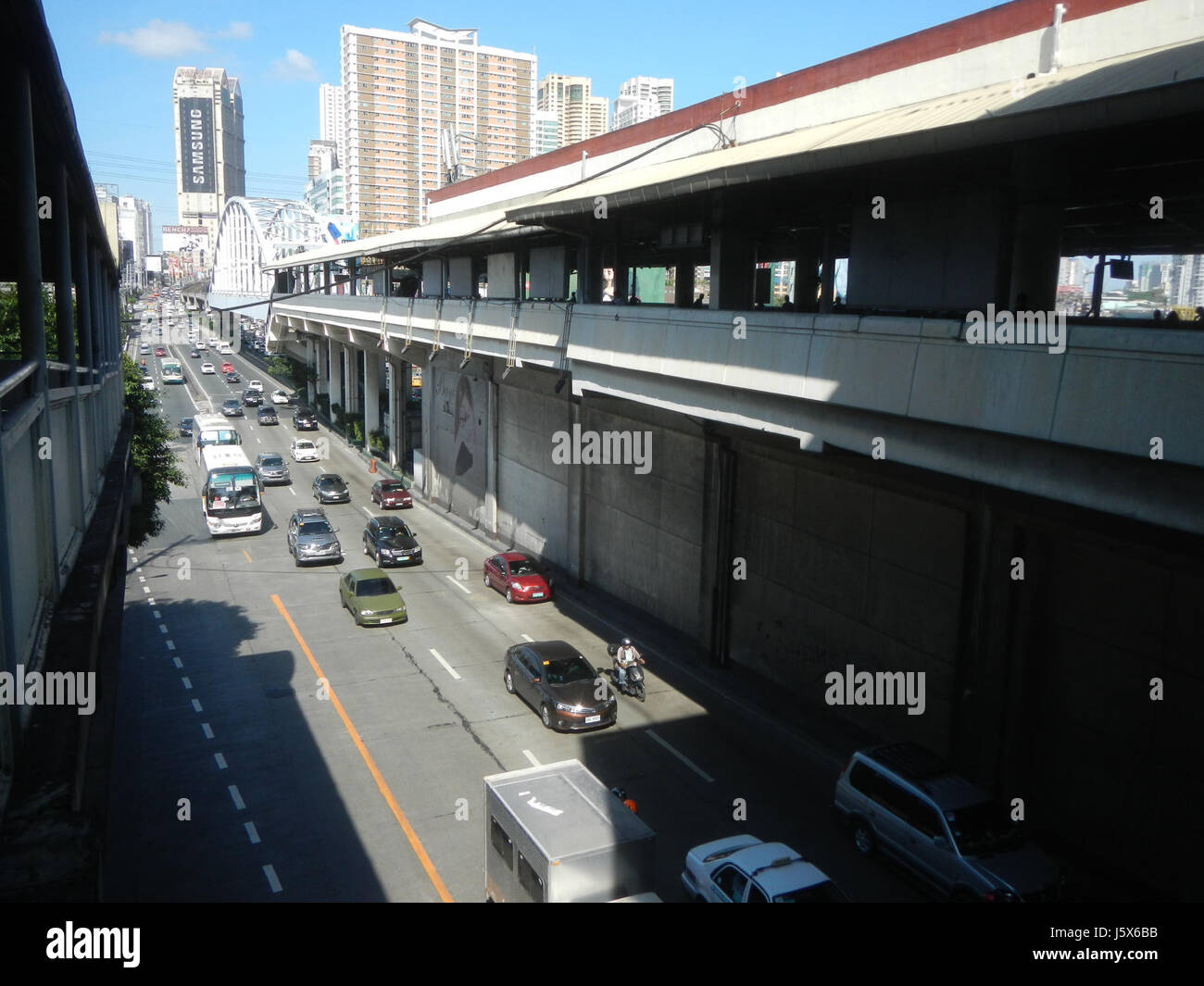 0061 Guadalupe Makati Mandaluyong Bridge MRT-23 Station Bridge Quezon ...