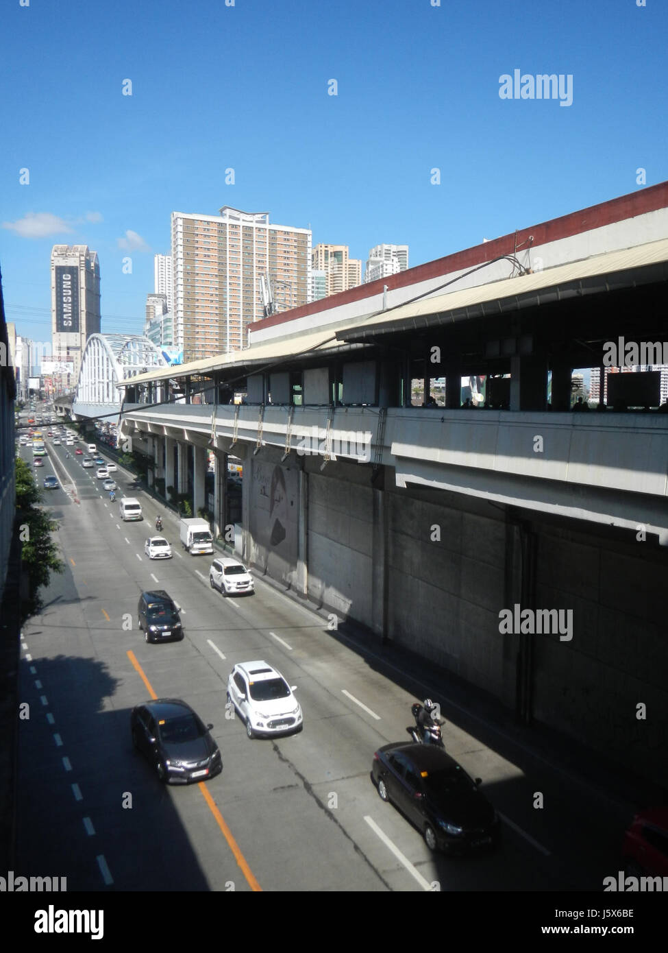 0061 Guadalupe Makati Mandaluyong Bridge MRT-26 Station Bridge Quezon ...
