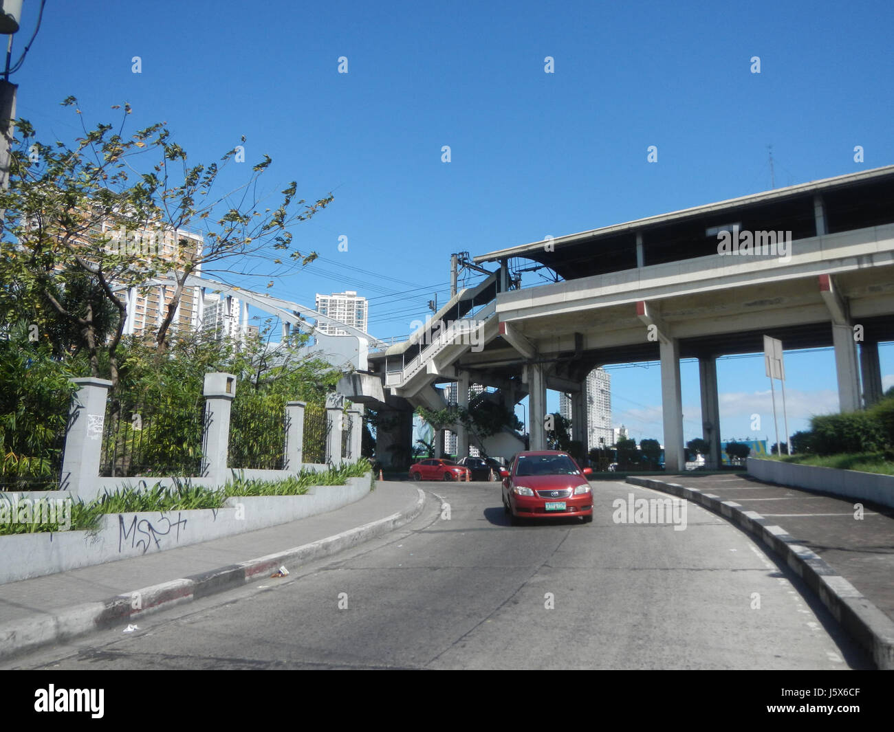 0091 Pasig River Park J. P. Rizal Extension Bridge Cembo, Makati City ...