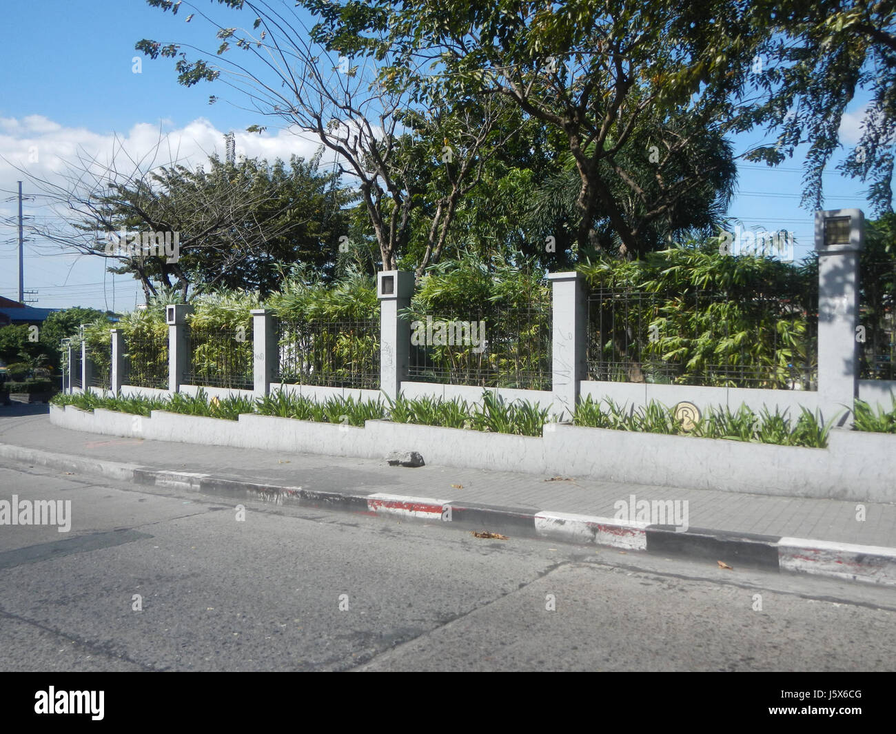 0091 Pasig River Park J. P. Rizal Extension Bridge Cembo, Makati City ...