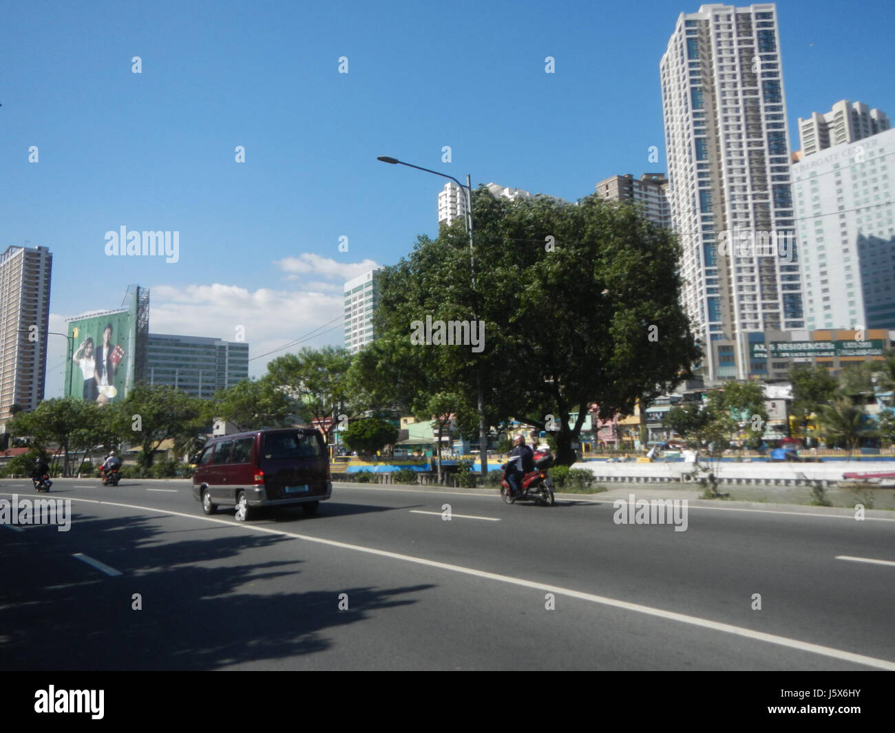 This title describes a location in Makati City, Philippines, referring ...