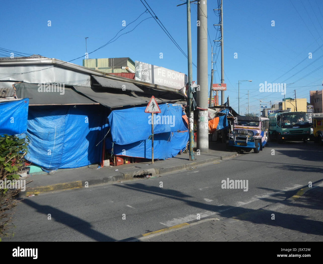 This map shows the boundary between Pasig City and Makati City ...