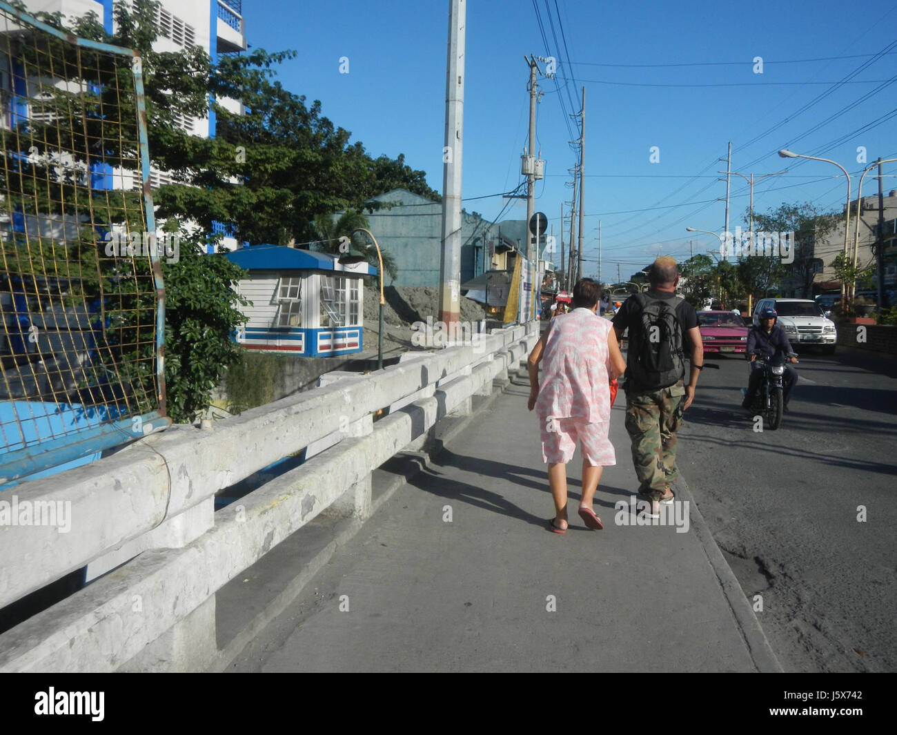01119 Pasig City Boundary Buting Bridge School Creek Monument East ...