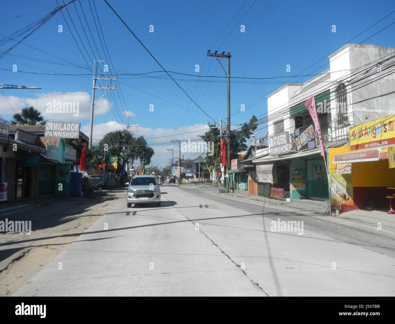 The Maharlika Highway, a key transportation route in the Philippines ...